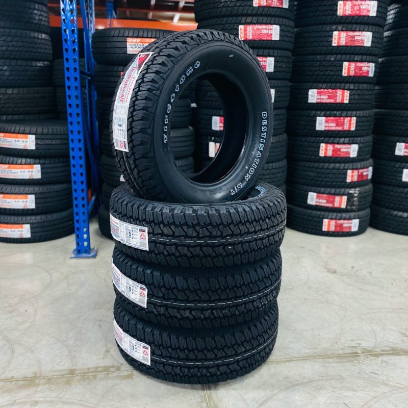 CST Tires CL31 205/70R15C - La Casa de La Llanta